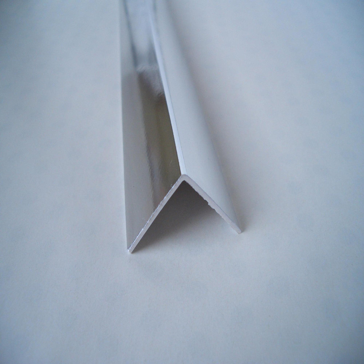 Rigid Angle Chrome Cladding Trims 25mm x 25mm For Bathroom Panels ...