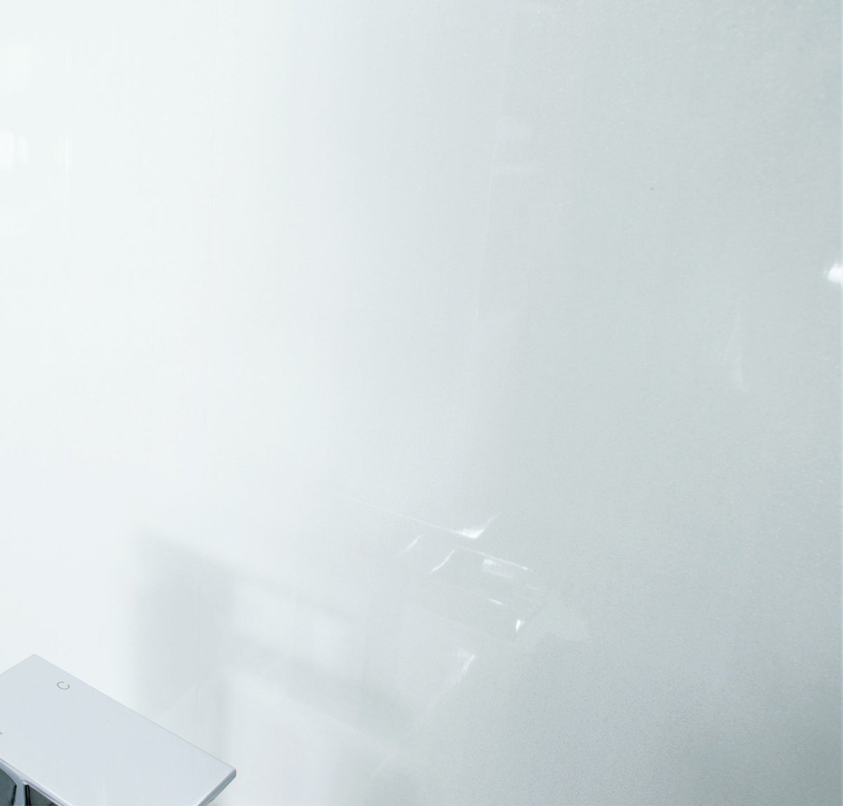 Gloss White Bathroom Wall Panels PVC 8mm Cladding 2.6m x 250mm ...